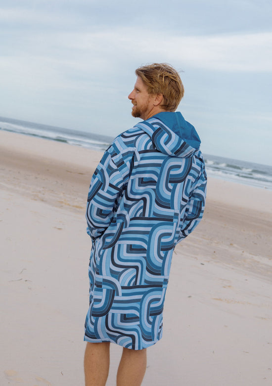 Adult Wearable Towel - Ocean Tide - Hooded & Sand-Free – Sandpitt Co